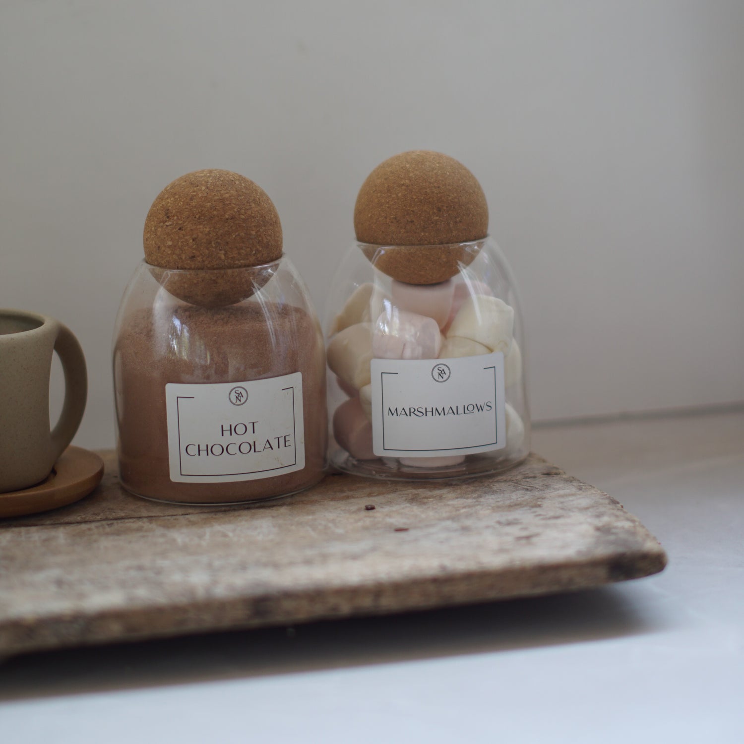 Hot Chocolate and Marshmallow Set with Ceramic Mugs – So At Nature